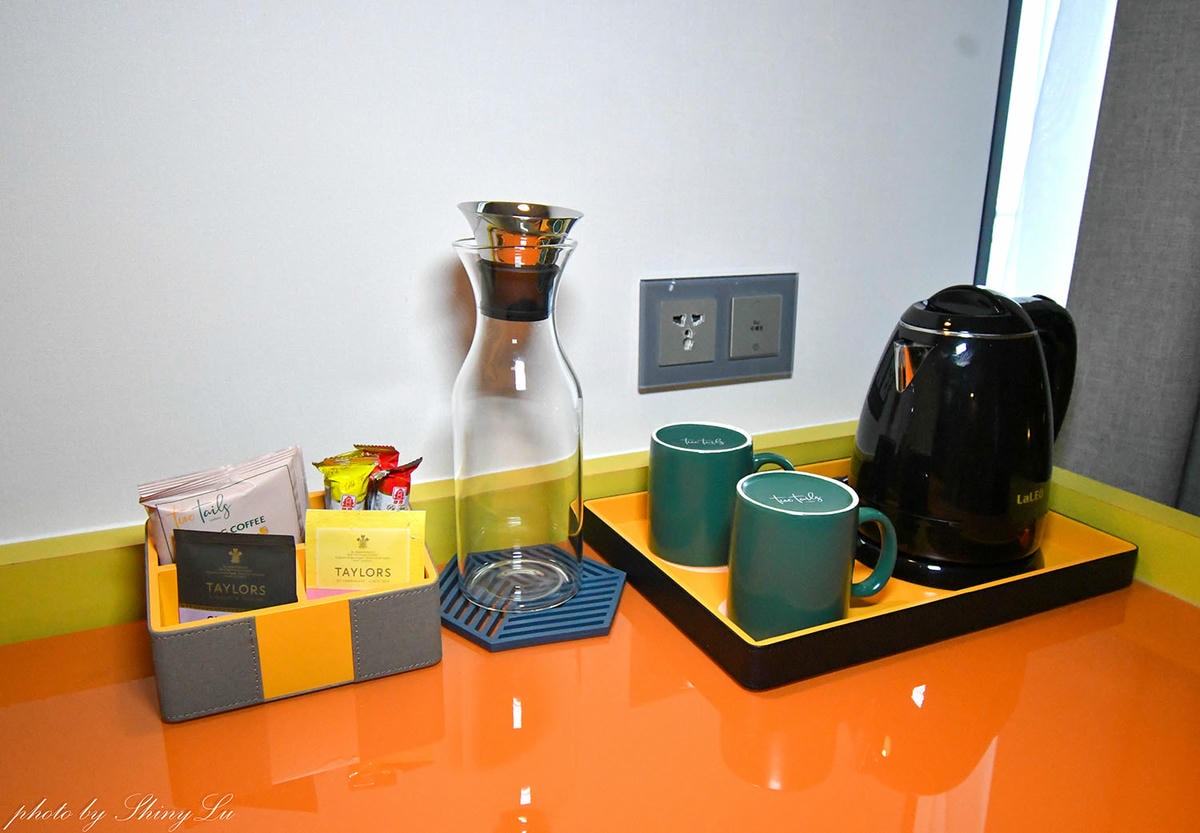 Two Tails Hotel 蘆洲，充滿活力氛圍感，捷運徐匯中學站樓上，蘆洲住宿推薦 – 呂萱萱愛分享