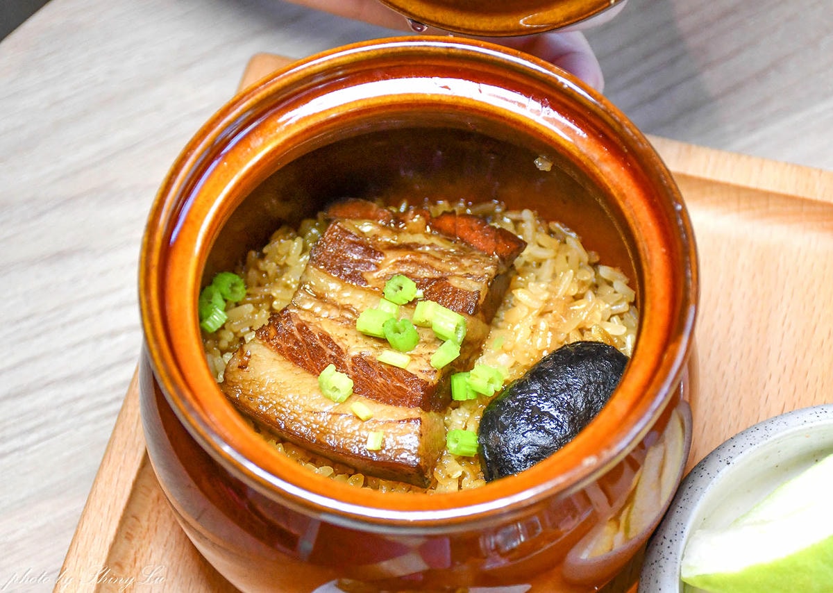 Two Tails Hotel 蘆洲，充滿活力氛圍感，捷運徐匯中學站樓上，蘆洲住宿推薦 – 呂萱萱愛分享